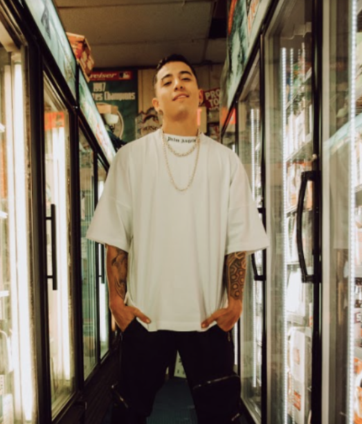 Lo nuevo de la música - ANDY RIVERA sube la temperatura con 'FUEGO' su ...